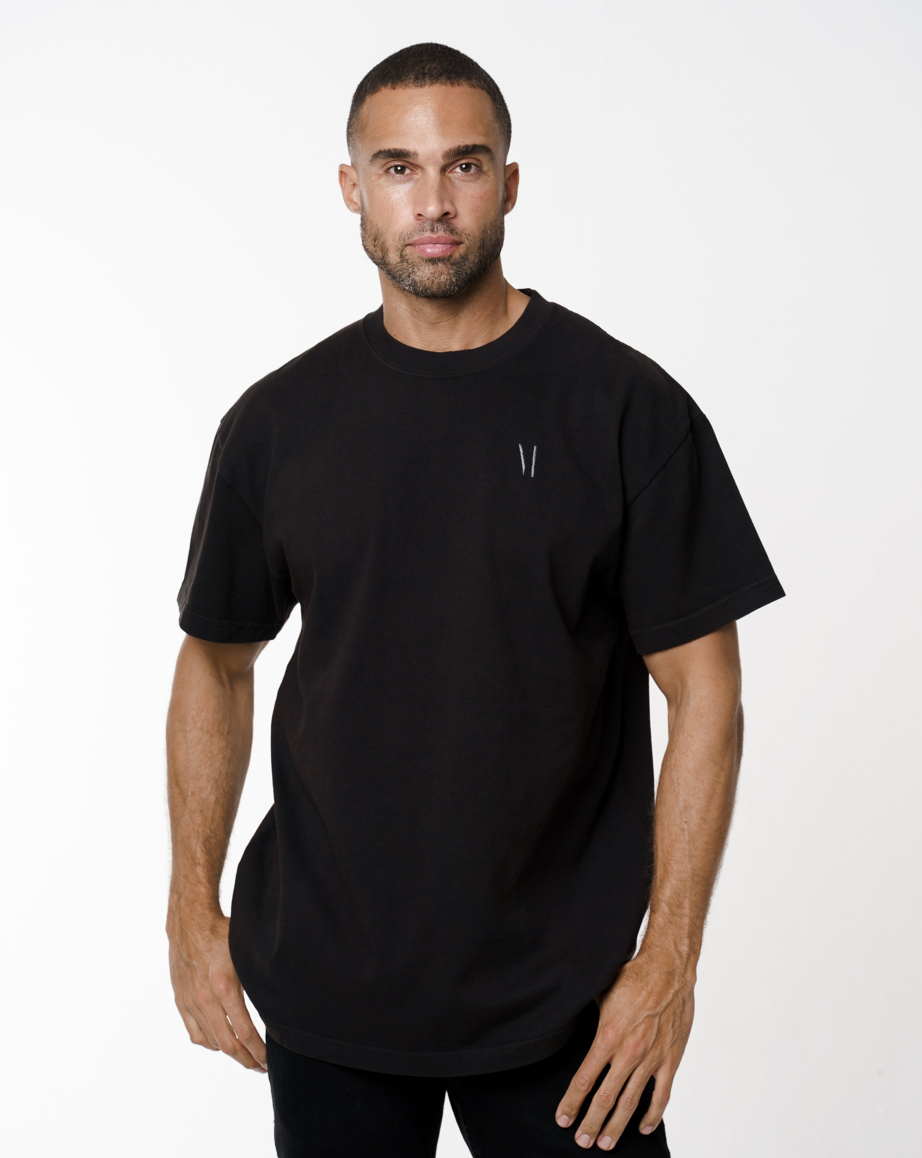 Oversized M Embroidery Vintage Black Top – MAQUE